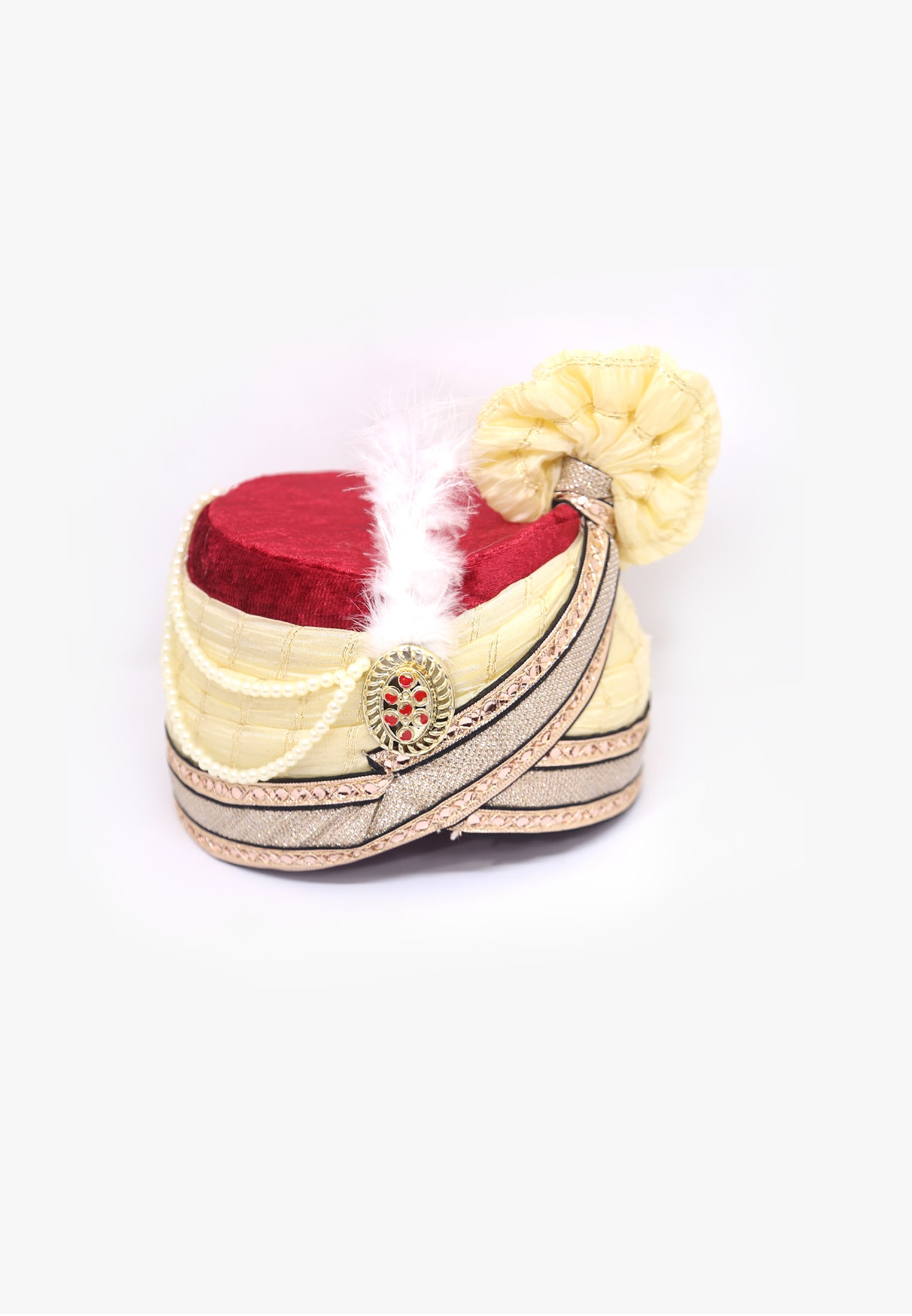 Biye Bazaar | Dhupiyan velvet stone-lace-feather wedding pagri